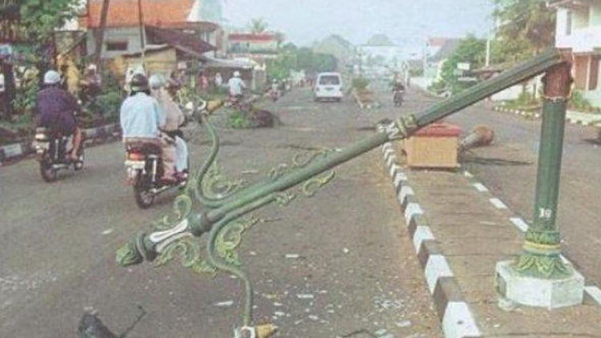 Bentrokan Berdarah di Yogyakarta, Jejak Kelam Peristiwa Gejayan 1998 ...