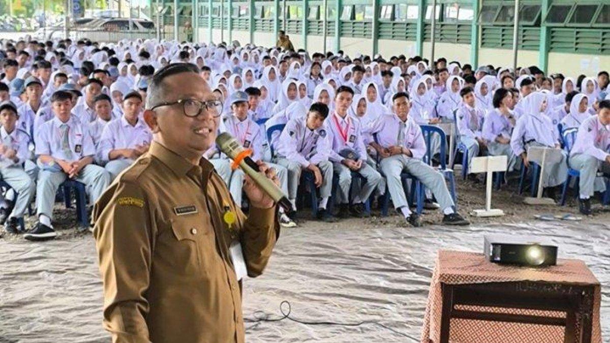 Sosok & Profil Muhammad Noor Rifani, Bupati Tabalong yang Dilantik ...