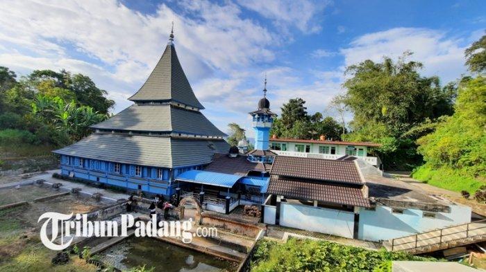 Mengenal Masjid Bingkudu, Masjid Tua Bersejarah di Tengah Lebah Jorong ...