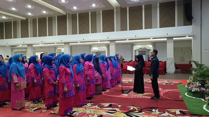 Wabup Leli Arni Kukuhkan Pengurus GOW Dharmasraya 2025–2030: Dorong ...