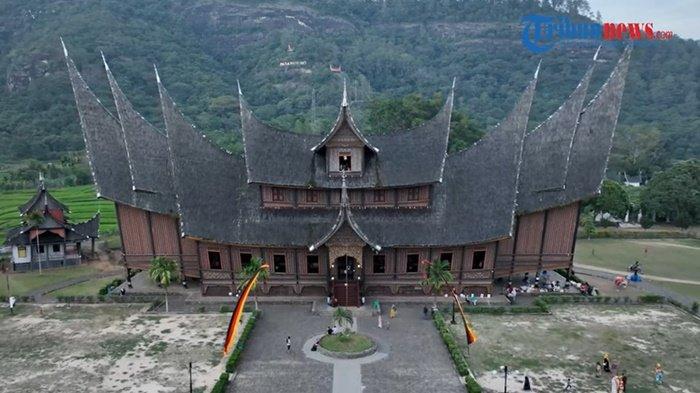 70 Tempat Wisata Sumatera Barat Paling Populer Memiliki Pemandangan Indah, Wajib Dikunjungi ...