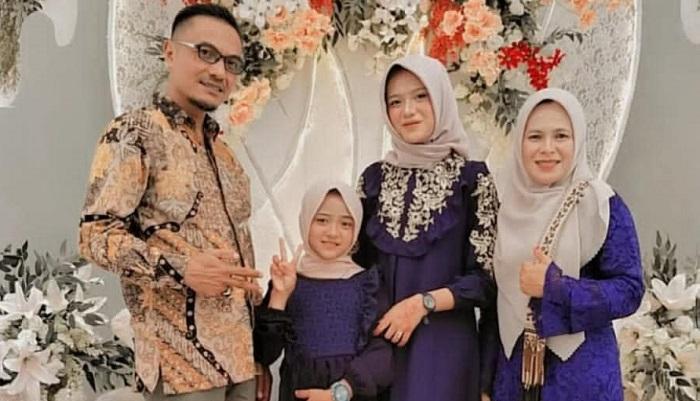 Dari Ikut Sanggar Sejak SD, Diva Aurel Asal Tanah Datar Kini Bikin ...