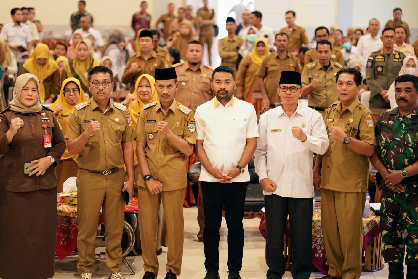 Serius Cegah dan Turunkan Stunting, Solok Selatan Tanda Tangani ...