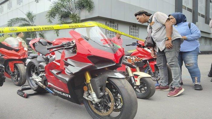 Penampakan Motor Balap Ducati Milik Adik Bos Tambang Ilegal Batu Bara ...