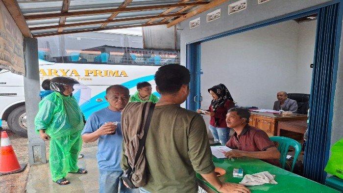 Arus Balik Lebaran, Bus Arya Prima Berangkatkan Lima Armada dari ...