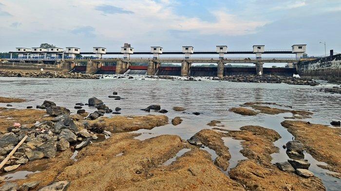 Melihat Bendung Perjaya Martapura, Simbol Keasrian dan Sumber Kehidupan ...