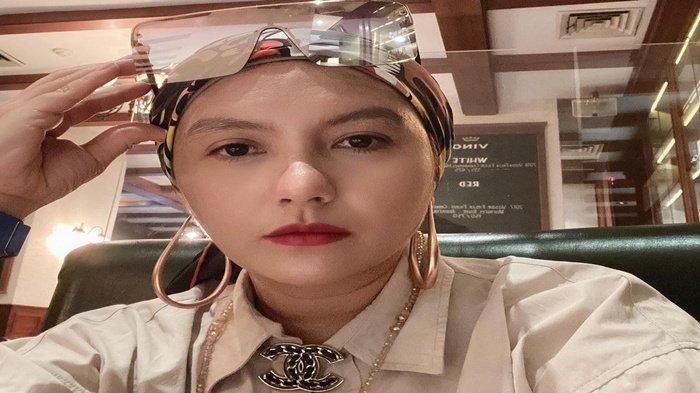 Profil Viona Rosalina Istri Eko Patrio Main Film Sejak Kecil Tetap ...