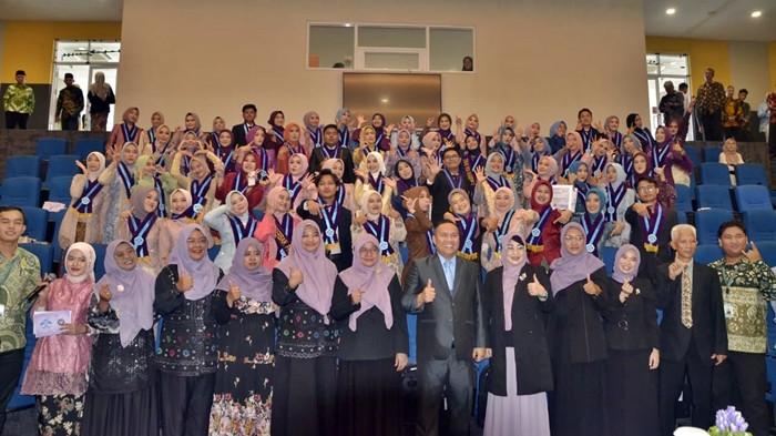 Yudisium ke-33 Fakultas Psikologi UIN Raden Fatah Palembang, 64 Sarjana Resmi Dilantik - Sripoku.com