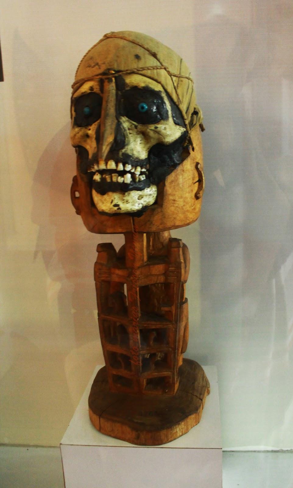 Amfyanir Karwar, patung keramat Suku Biak di Papua - Tribun-papua.com