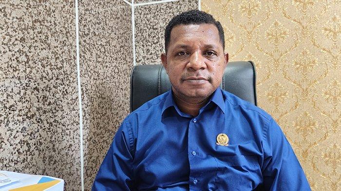 Anggota DPRK Teluk Bintuni Andreas Nauri Persoalkan Non PNS Jadi Plt ...