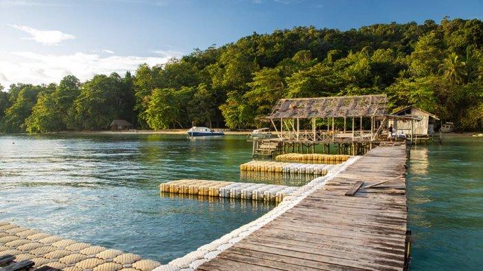 Senjanya Memanjakan Mata, Cek Pesona Wisata Papua Barat Daya di Pantai ...