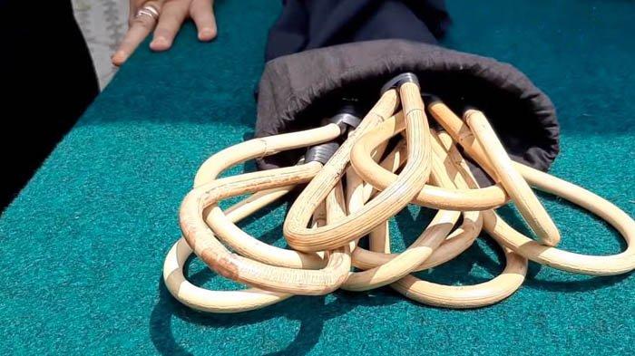 NGERI , Ketahuan Berzina Siap-siap Dihukum Rajam di Depan Umum sampai ...