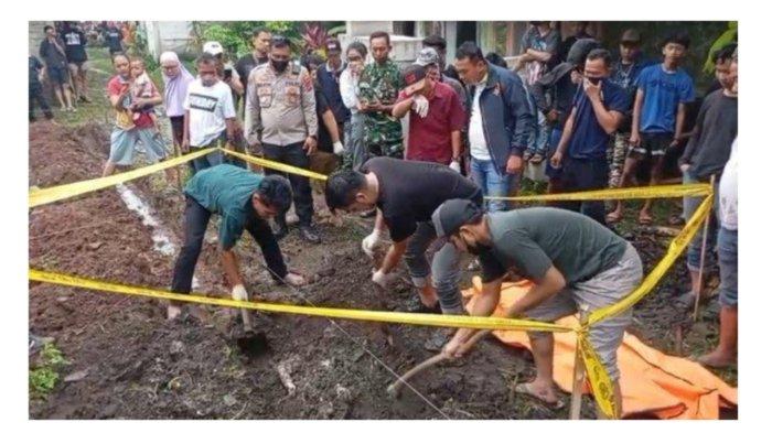 Tukang Bangunan Syok, Gali Tanah untuk Pondasi Rumah Malah Dapatkan ...