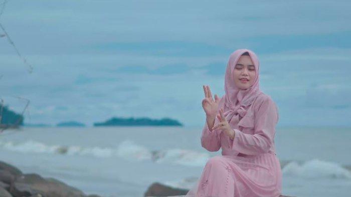 Lirik Lagu Minang Buruang Bondo Dinyanyikan Oleh Sri Fayola Ciptaan Asben - Tribunpekanbaru.com