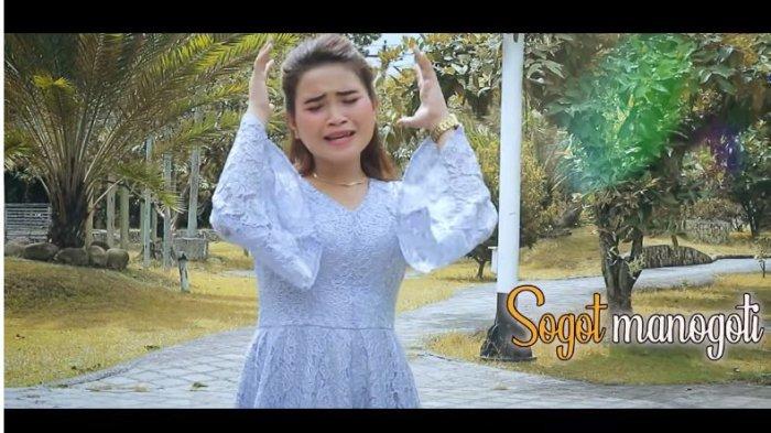 INILAH Lirik dan Kunci Gitar Lagu Batak Inang Naburju: Sogot Manogoti ...