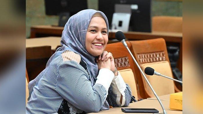 Sosok Karmila Sari, Politisi Perempuan yang Digadangkan Jadi Calon Pengganti Syamsuar di Golkar ...
