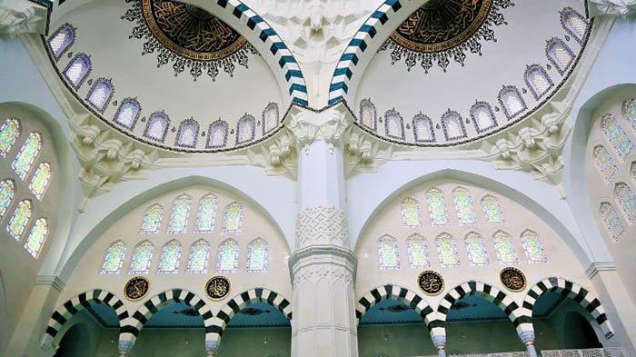 Lirik dan Lafal Sholawat Ashimah dalam Tulisan Arab dan Arab Latin ...