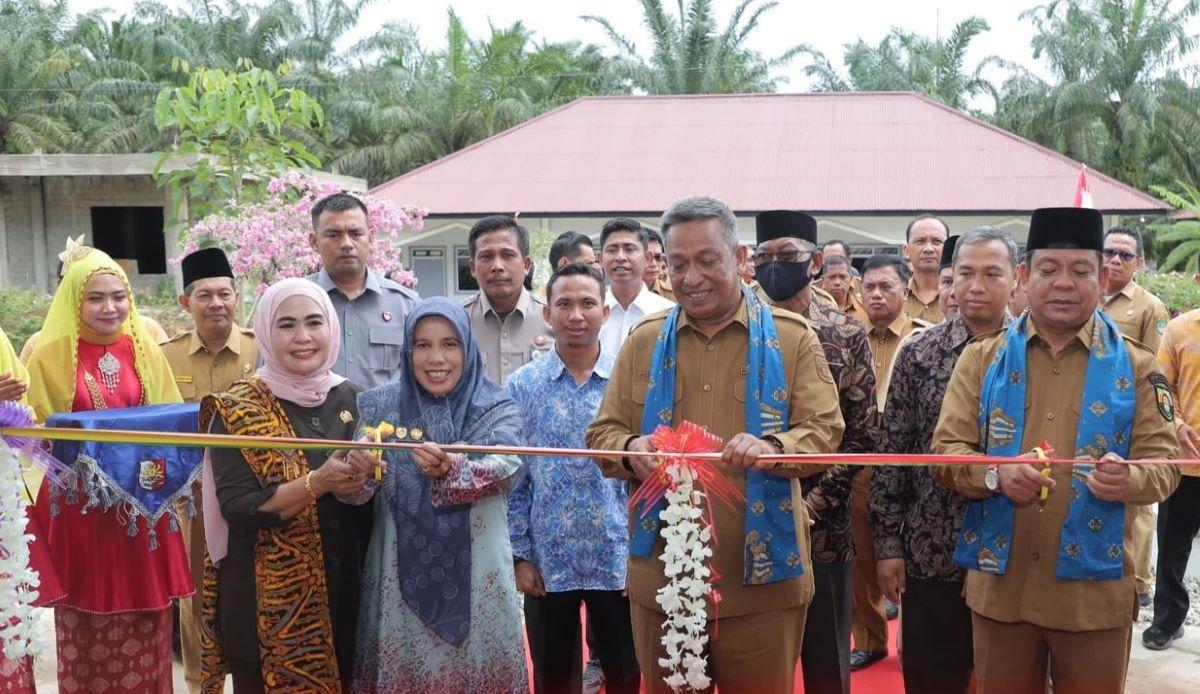 Pemkab Rohul Jalin MoU Strategis dengan Universitas Rokania dan ...