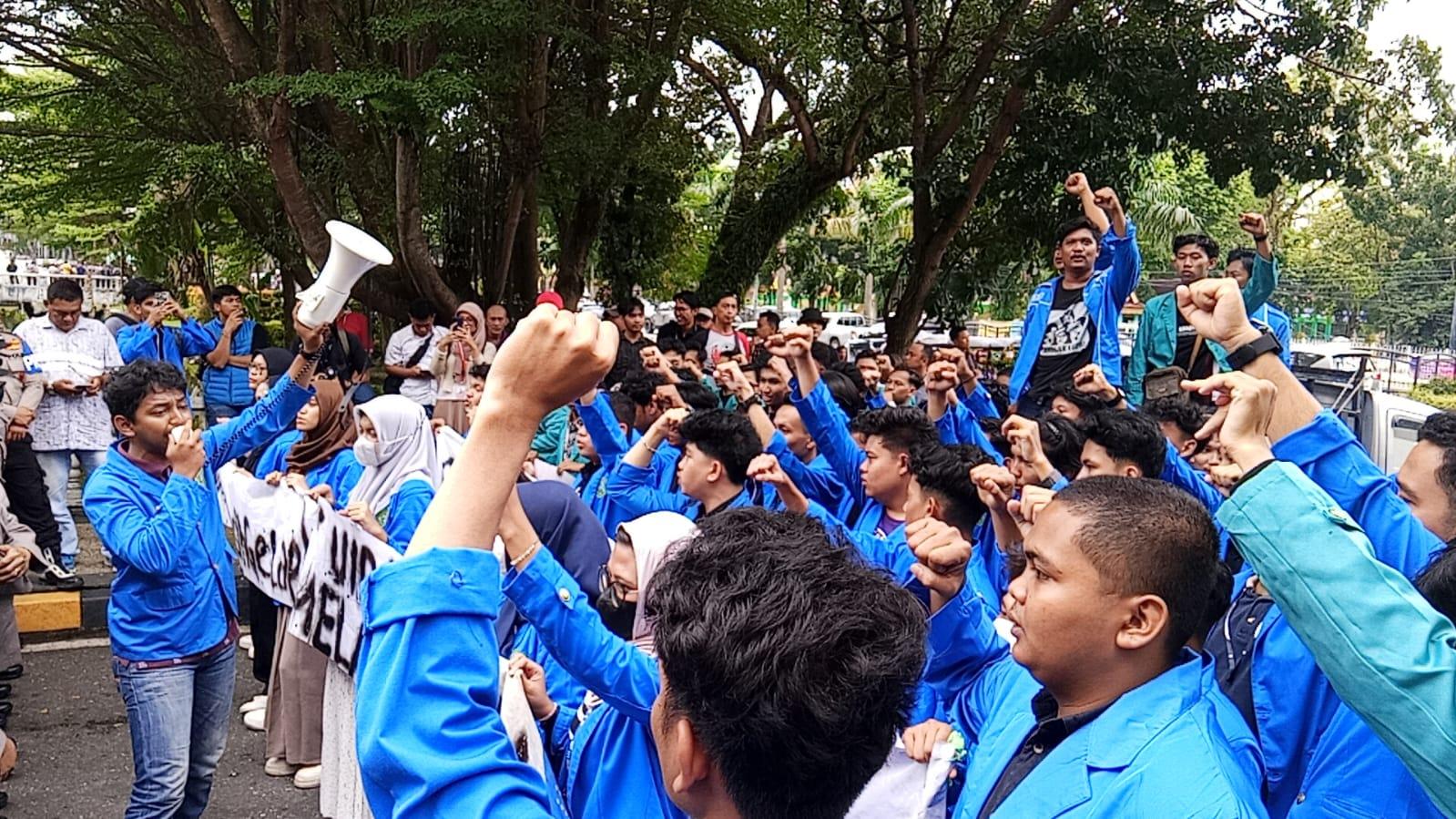 Arti Kata Demo atau Arti Kata Demonstrasi dan Kejahatan Saat ...