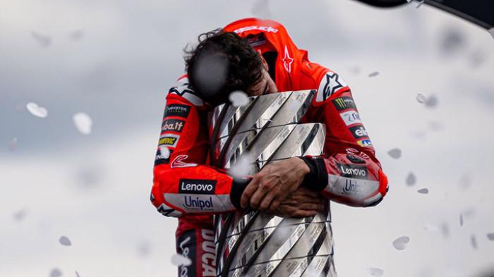 ARTI More than a Number dalam Kampanye Juara Dunia Marc Marquez di ...