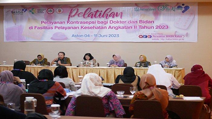 Kepala Perwakilan BKKBN Kalbar Minta Dokter dan Bidan Harus Berjuang ...