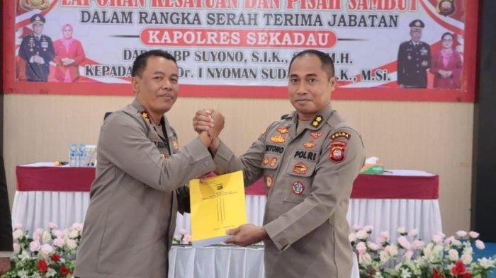Laporan Kesatuan dalam Rangka Sertijab Kapolres Sekadau - Tribunpontianak.co.id