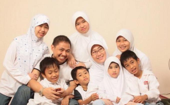 Anaway Dandani Szilvia dan Antarkan ke Depan Penghulu - Tribunpontianak ...