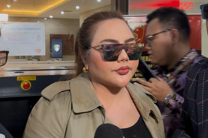 Lisa Mariana Ditalak Suami Lewat Telepon, Resmi Cerai Agama dan Siap ...