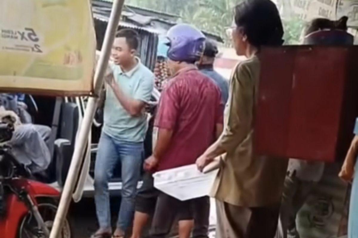 Viral Kasus Ibu dan Bayi Dipaksa Turun dari Ojol saat Hujan Deras, 3 Opang Diamankan Polisi ...