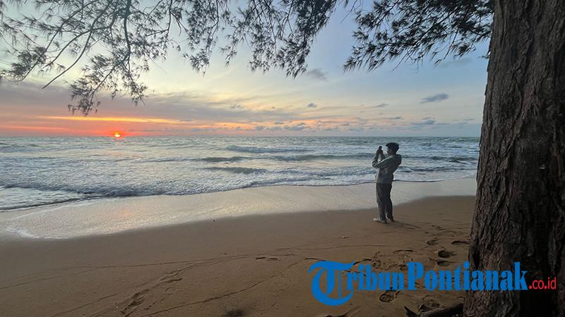 Wisata Pantai Tanjung Api Paloh Dikagumi Pengunjung Lokal ...