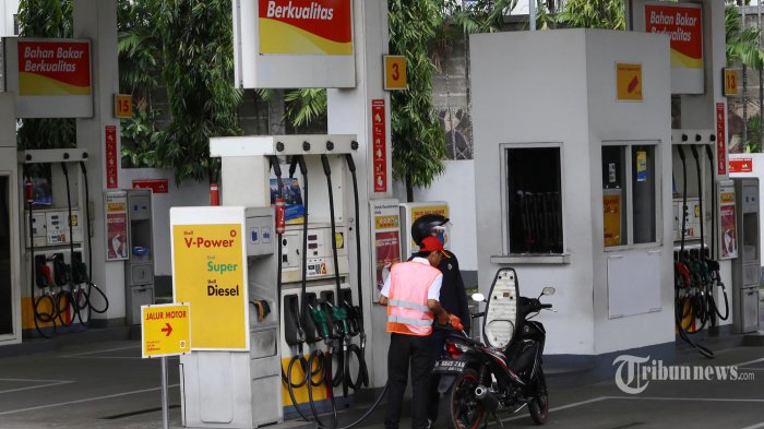 Harga BBM Bulan November 2021, Ada Perbedaan antara Shell dan Pertamina ...