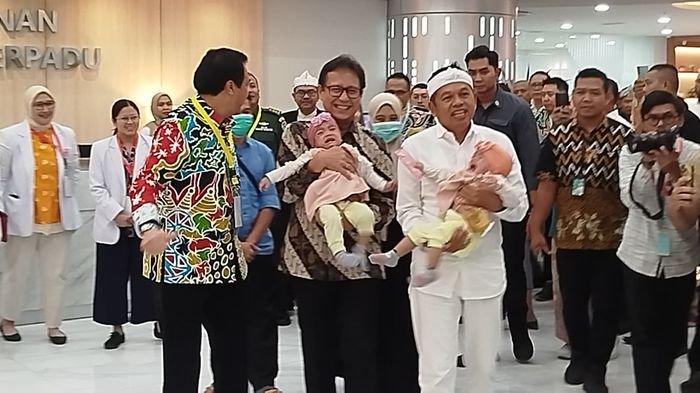 Bayi Kembar Siam Asal Tasikmalaya Berhasil Dipisahkan, Dedi Mulyadi: Bayinya Sehat dan Biaya ...