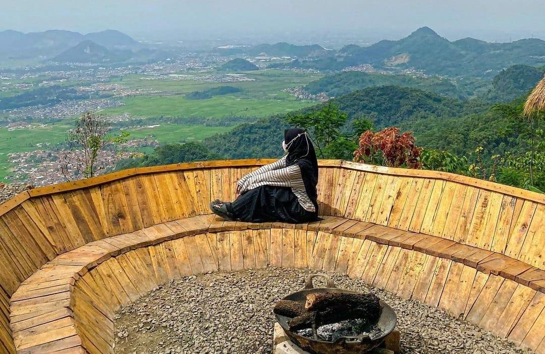 Mengintip Cantiknya Wisata Langit Gantole Cilin yang Tawarkan Panorama ...