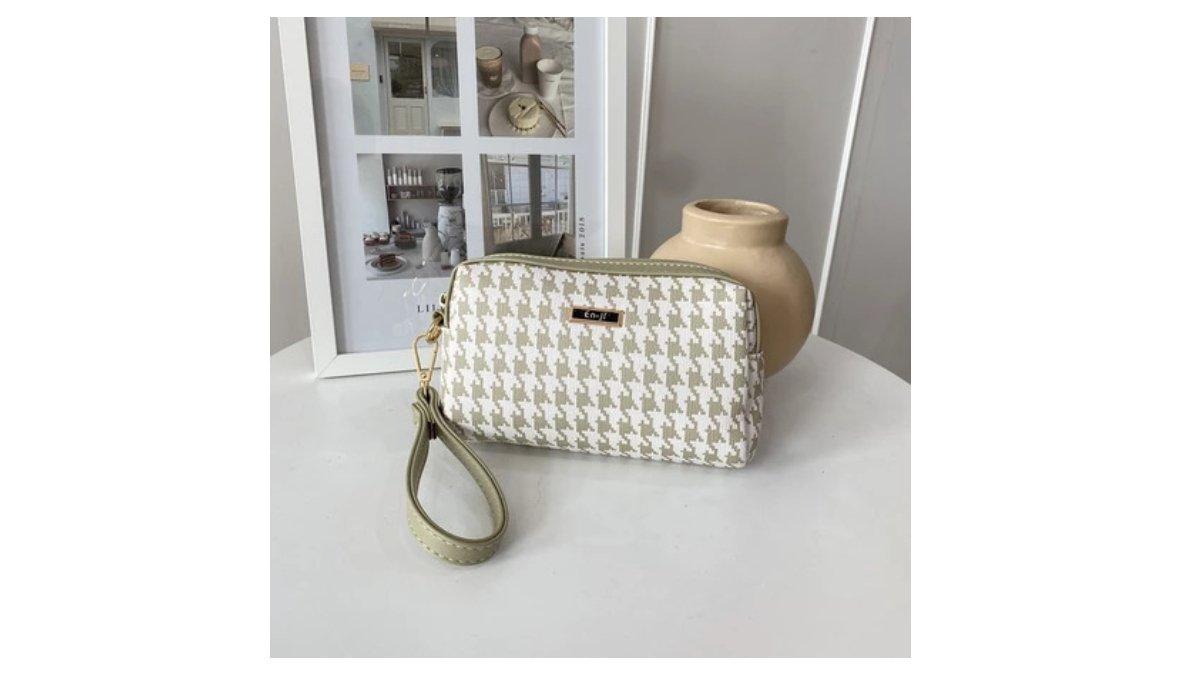 5 Rekomendasi Pouch En-ji yang Stylish dan Praktis untuk Daily ...
