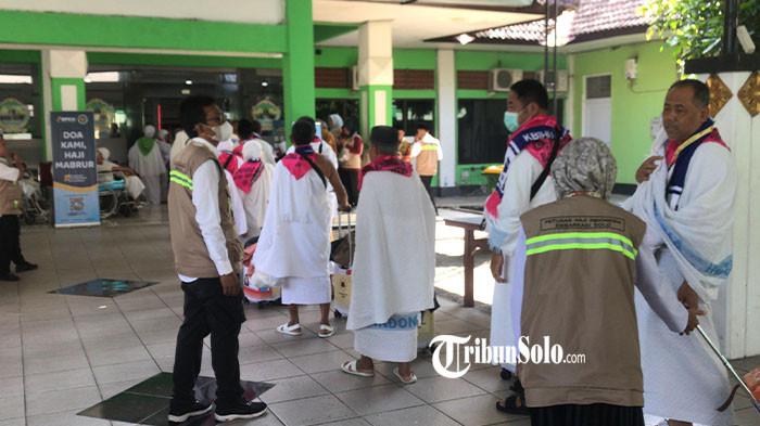 Seluruh Jemaah Haji Gelombang 1 Embarkasi Solo Sudah Pulang, 13.642 ...
