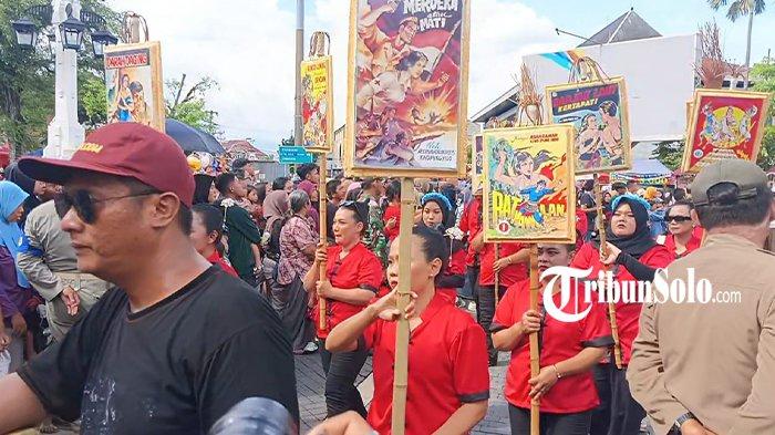 Potret Karnaval Grebeg Sudiro ke-17 di Solo Jateng, Karya-karya Komikus ...