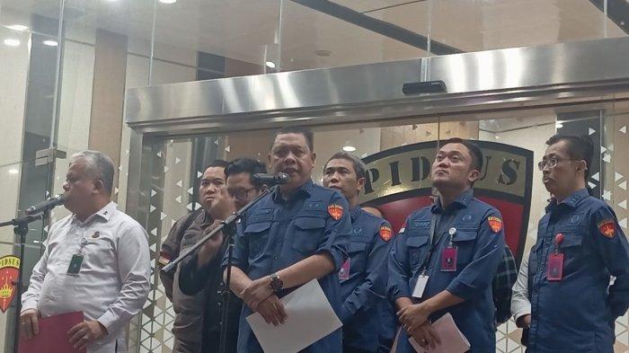 Sosok Riza Chalid, Sang 'Raja Minyak' Tersangka Korupsi Impor Minyak ...