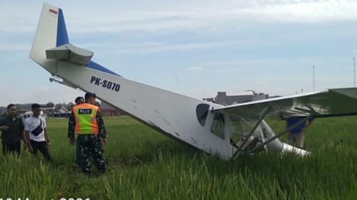 Kejatuhan Pesawat Latih PK-S070, Padi di Sawah Warga Boyolali Cuma ...