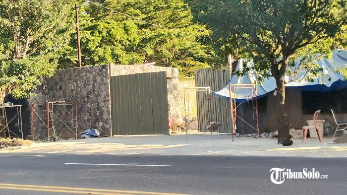 Kondisi Terkini Rumah Pensiun Jokowi di Colomadu Karanganyar, Pagar ...