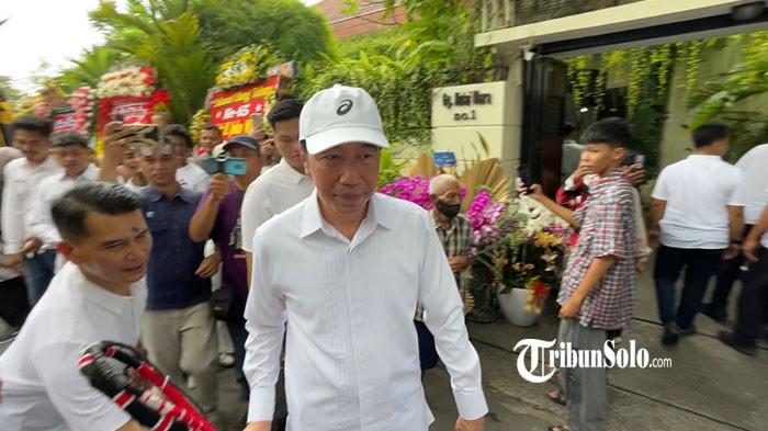 Jokowi Rayakan Ultah ke-65 dengan Berbagi, 500 Tukang Becak di Solo ...