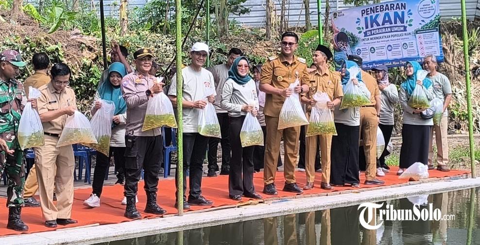 Bupati Hamenang Sosialisasikan Gemar Makan Ikan di Tulung Klaten ...