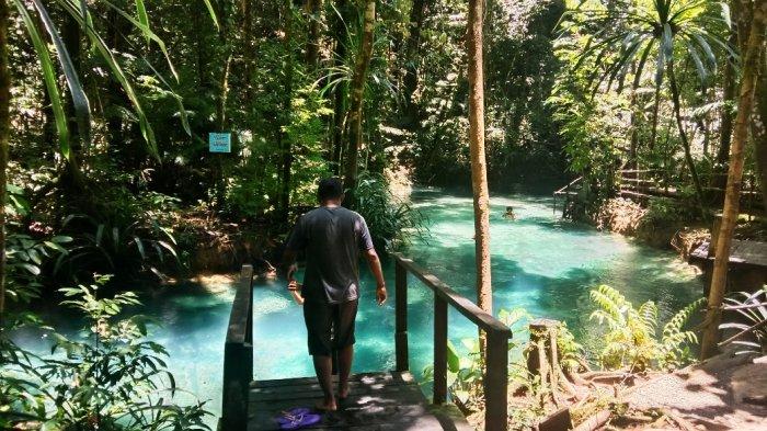 Naik Perahu Hingga Jalan Kaki Susuri Sungai, Rute Menuju Kali Biru ...