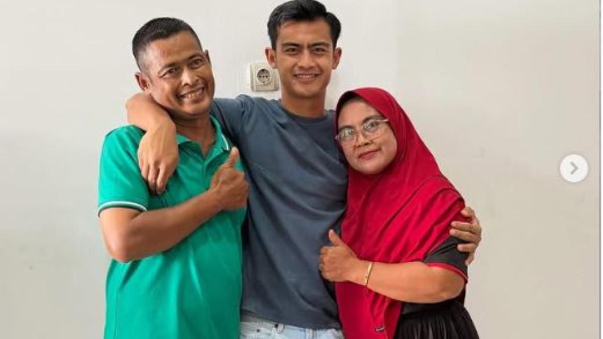 4 Potret Pratama Arhan Pulang Kampung Usai Cerai dari Azizah Salsha ...