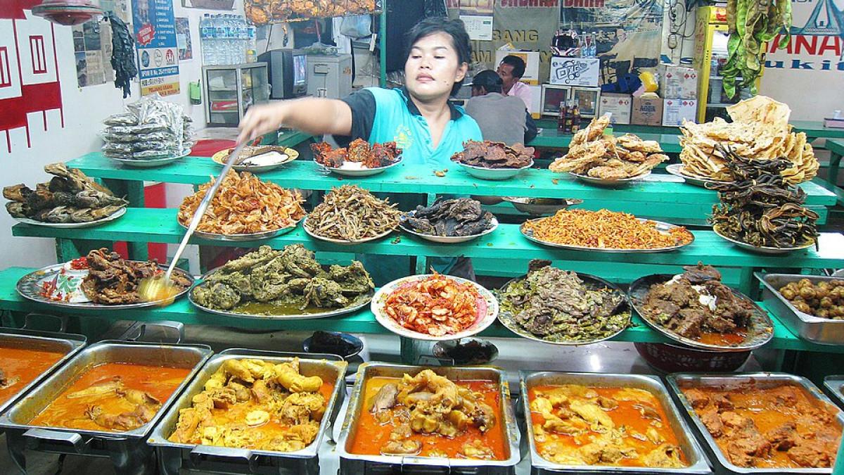 Bingung Cari Makan Dekat Stasiun Pasar Senen, Jakarta Pusat? Ini 3 ...
