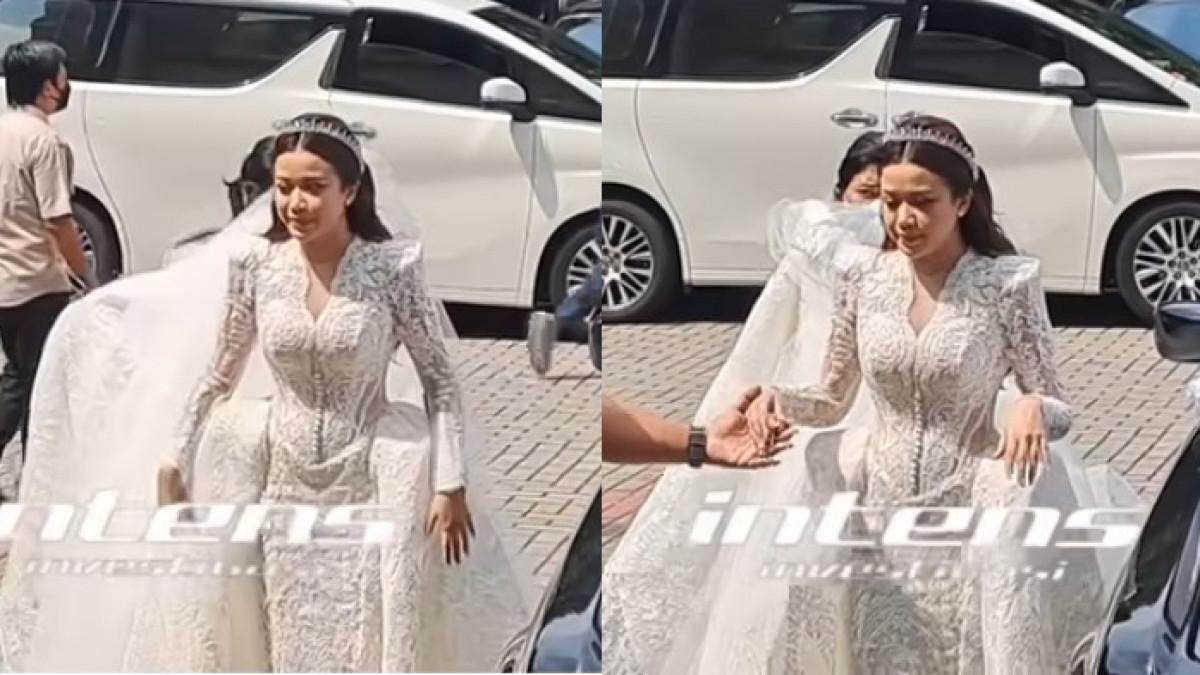 Potret Brisia Jodie saat Pemberkatan, Anggun Pakai Gaun Putih Klasik ...