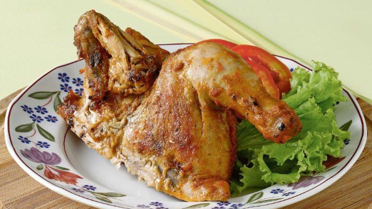 Wajib Dicoba Saat di Bali, 5 Tempat Makan Siang Enak di Kuta yang ...
