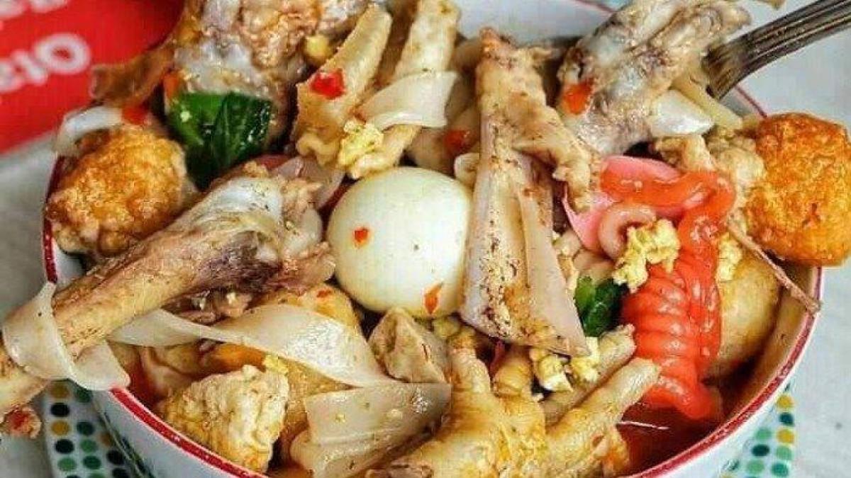 Bukan Seblak Biasa! 5 Spot Seblak Pedas di Bandung, Jawa Barat dengan ...