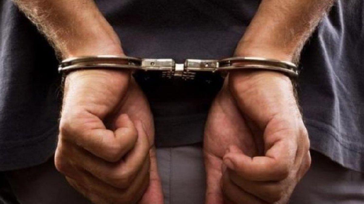 Kronologi Pesinetron Inisial MR Peras Pacar Sesama Jenis Rp 20 Juta, Ancam Sebar Foto dan Video ...