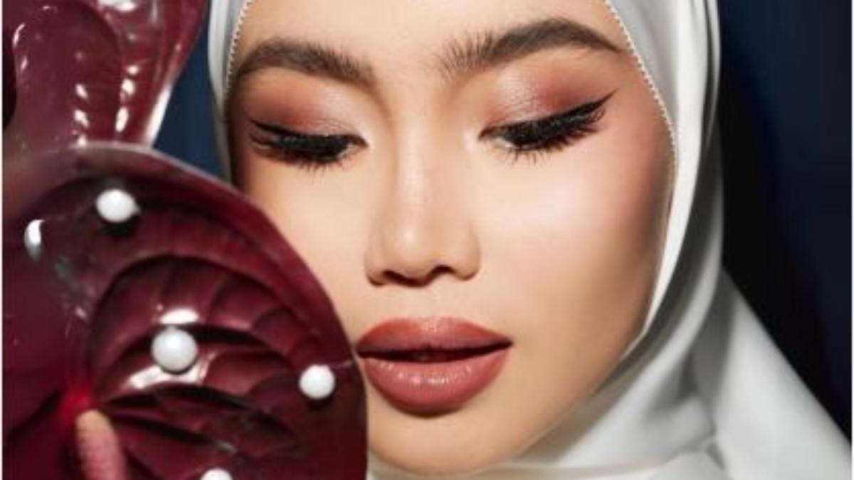 Menikah Sederhana di KUA, Influencer Hijab Fira Assegaf Banjir Pujian, Ini Penampilannya ...