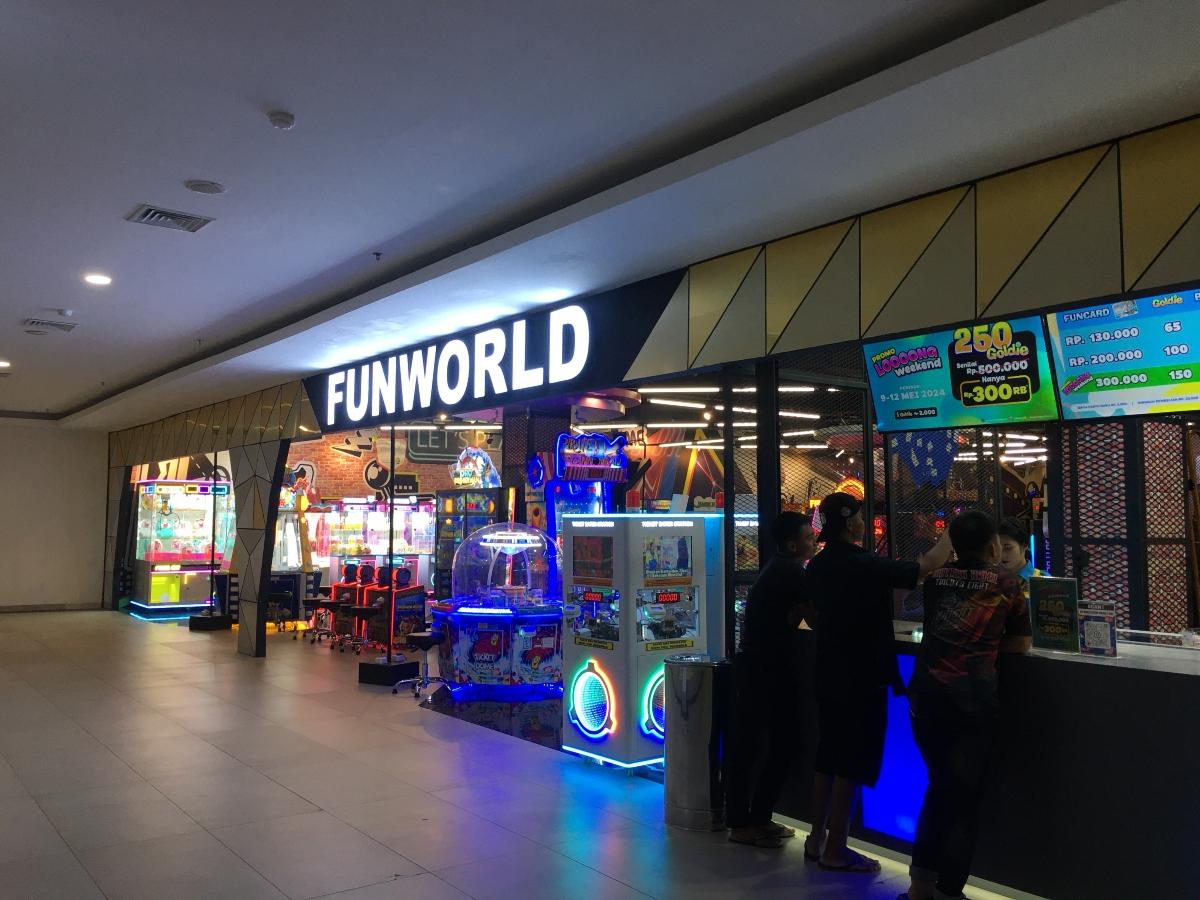 Libur Panjang, Wahana Permainan Mall Matos Mamuju Sepi - Tribun-sulbar.com